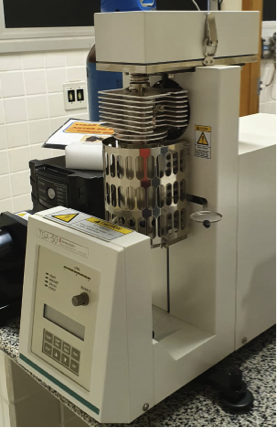 ANALISADOR TERMOGRAVIMÉTRICO (TGA-50, SHIMADZU) E CALORÍMETRO ...